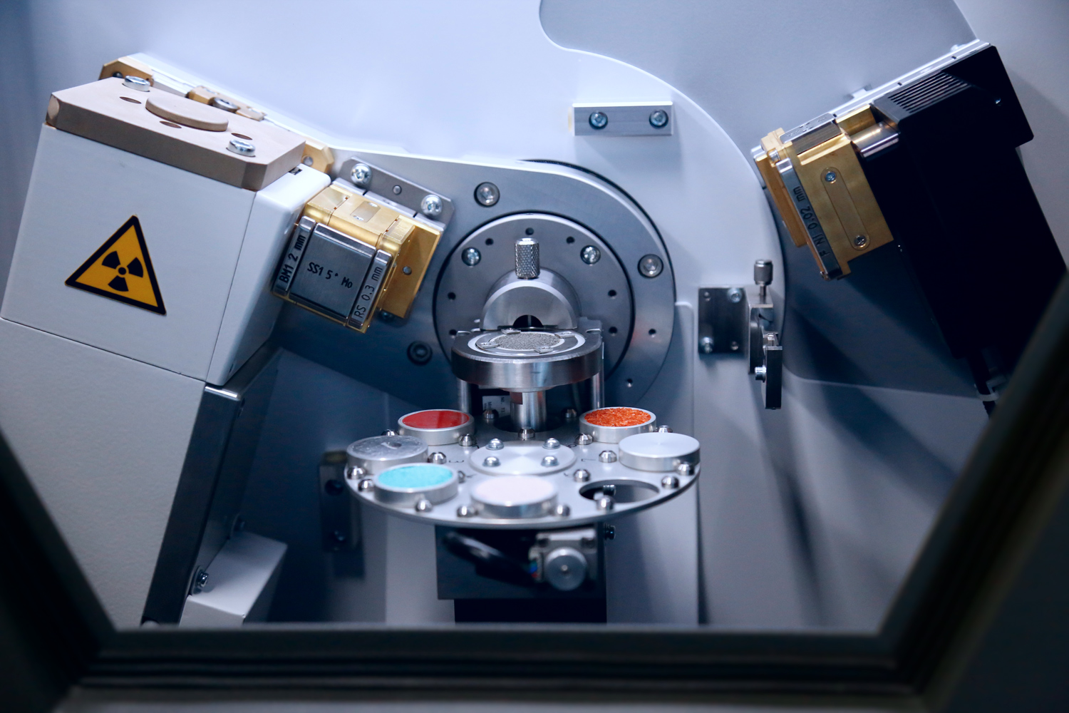 Unlocking Mineral Secrets: XRD in Geology - Linev Innovations